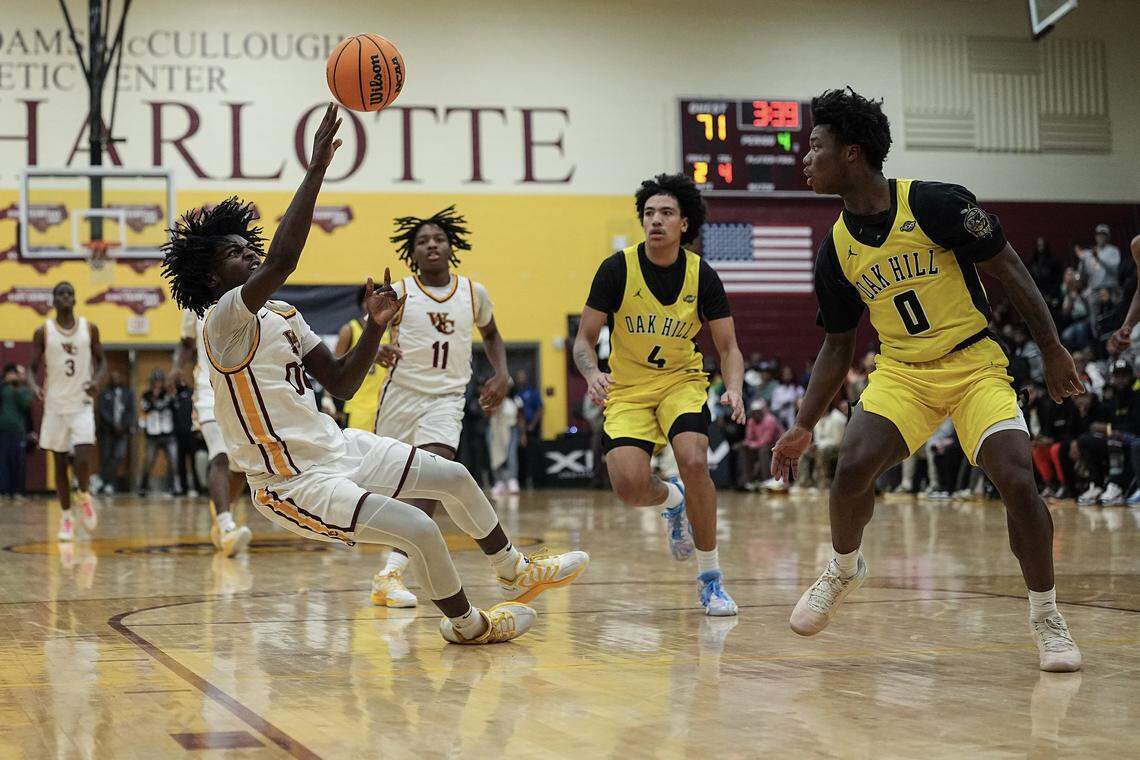 Friday’s boys’ rewind: LJ Smith, Oak Hill stop West Charlotte ...