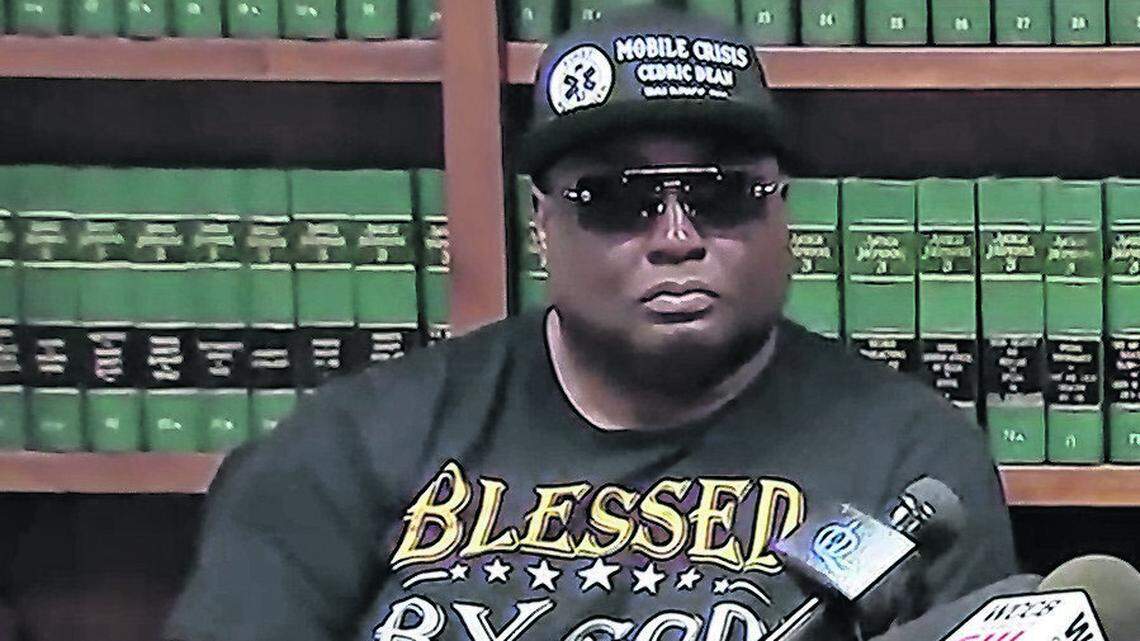 Breaking charge dismissed against activist Cedric Dean | Charlotte Observer