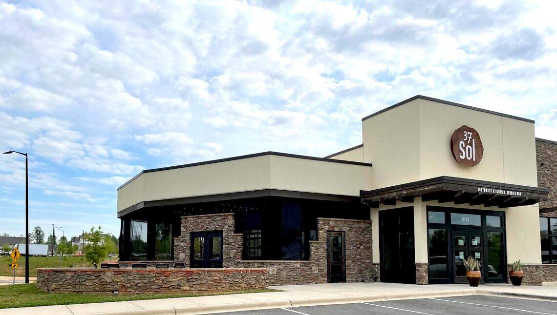 Where to find patio dining in Charlotte’s Steele Creek area | Charlotte ...
