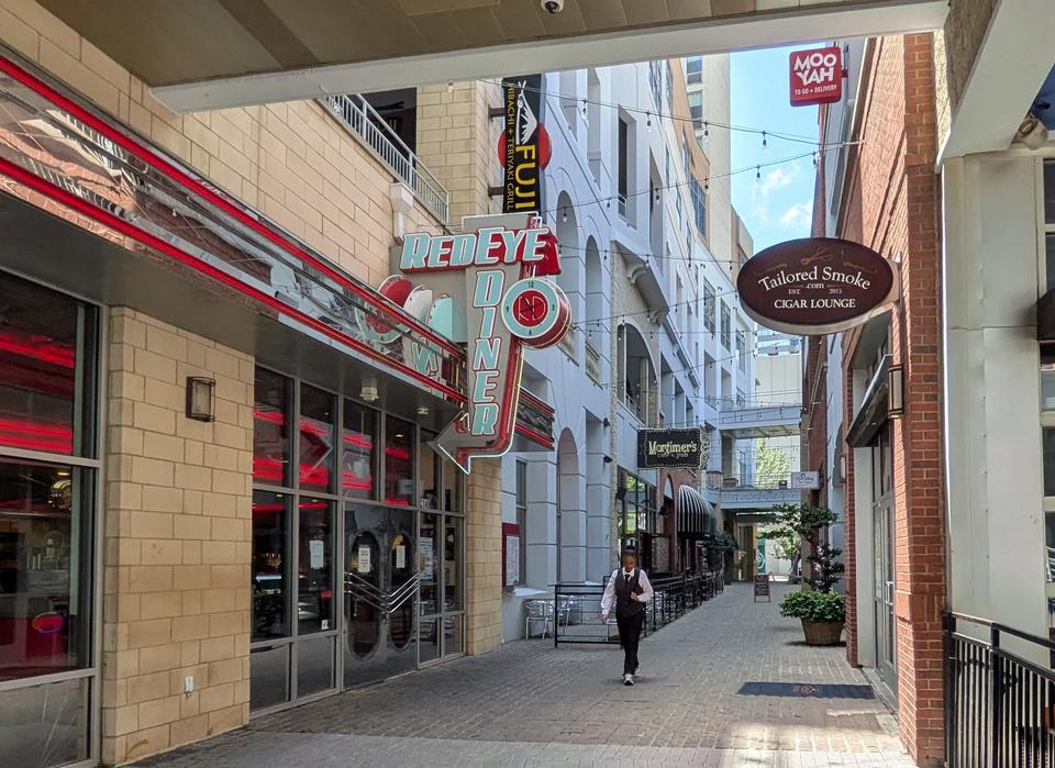 Charlotte tenants react to pending Queen City Quarter sale | Charlotte ...