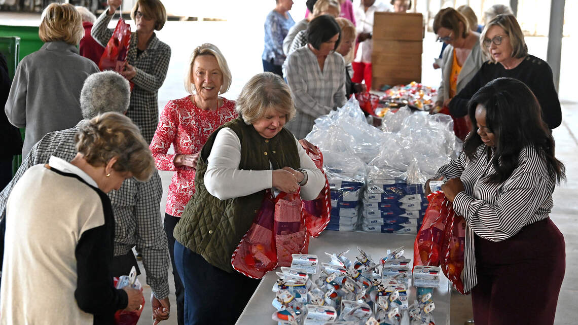 Observer Empty Stocking Fund aids Salvation Army gift program ...