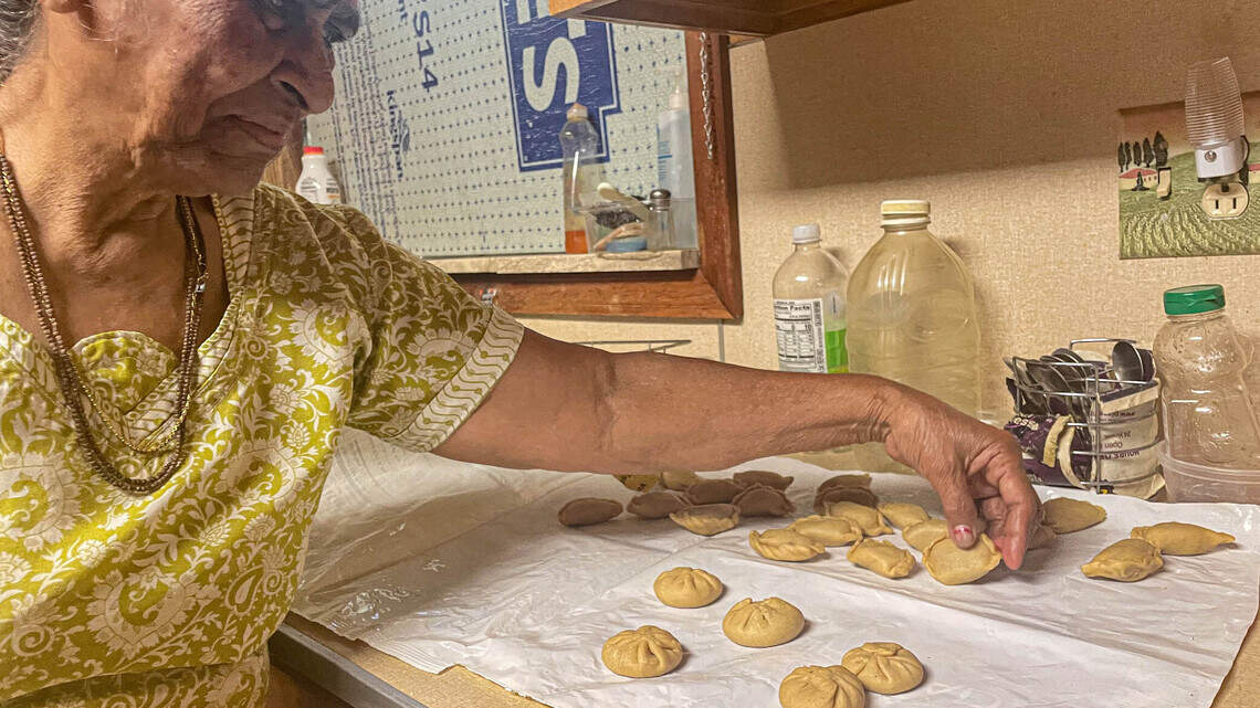 Charlotte’s Hindu Center offers food, fellowship to refugees and ...
