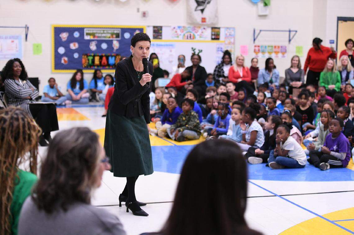 Charlotte Mecklenburg Schools teacher awarded national prize ...
