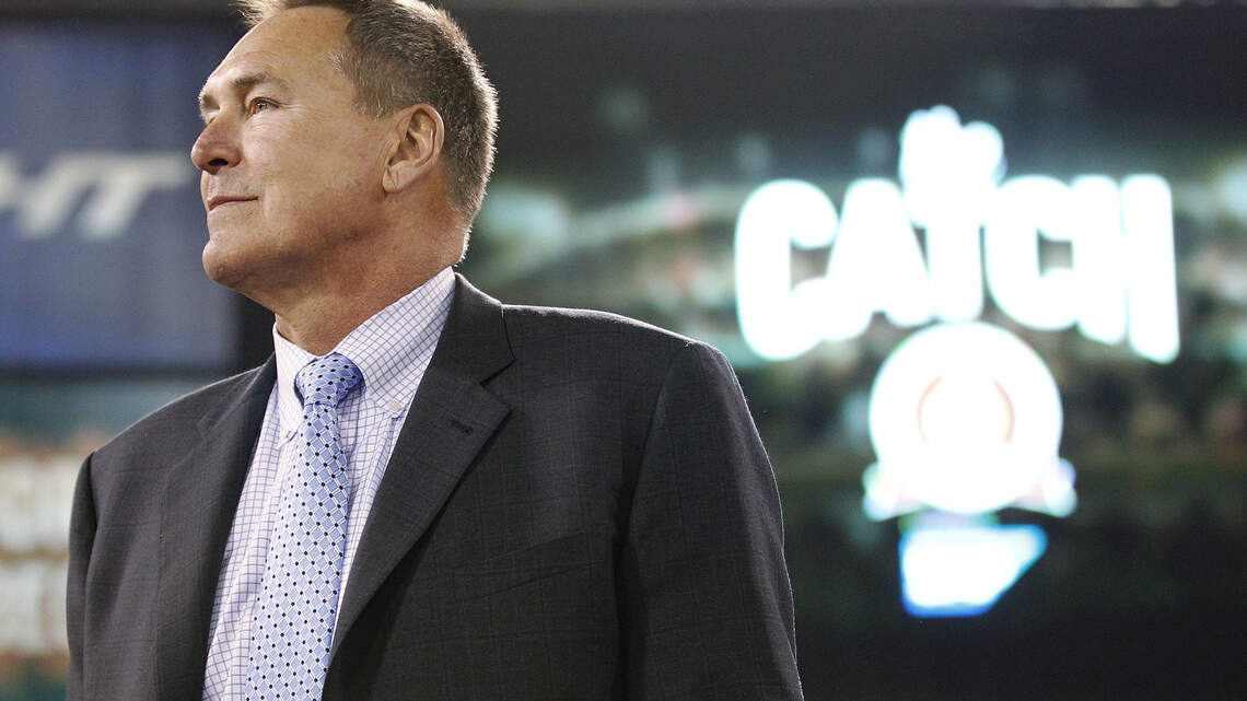Garinger High to retire Dwight Clark’s jersey Friday | Charlotte Observer