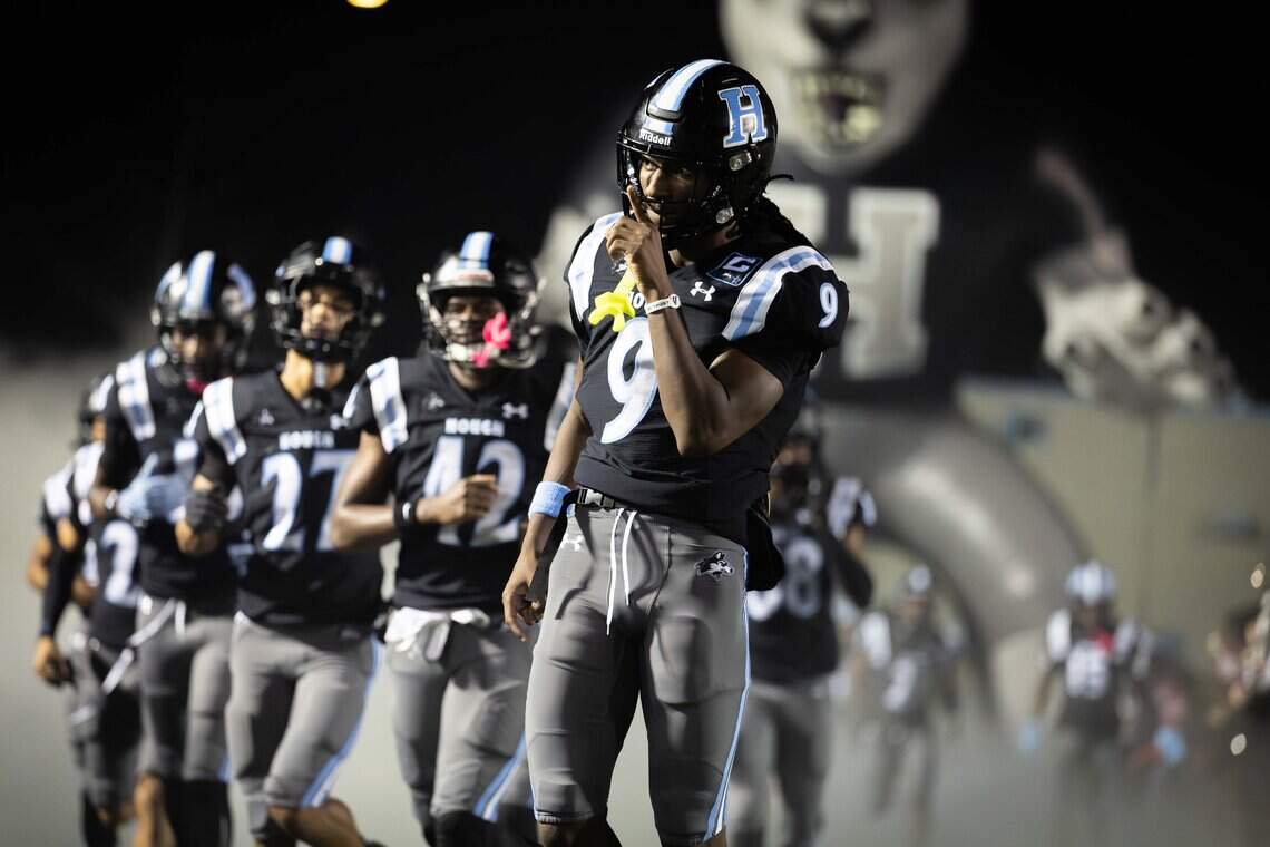 Hough High’s Samari Matthews named Mr. Football | Charlotte Observer