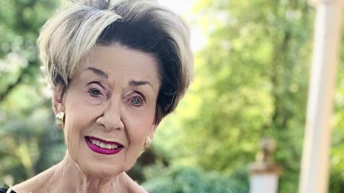 Janice Benzenhoefer, CMS, teacher, obituary | Charlotte Observer