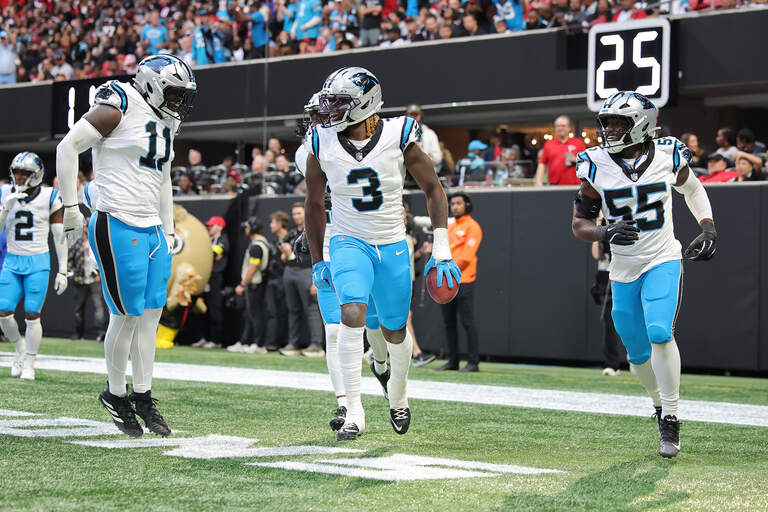 Ochocinco, NFL players, fans celebrate Panthers in playoffs | Charlotte ...